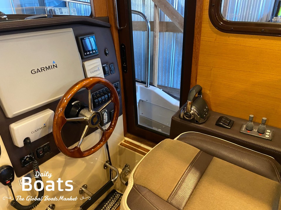 2015 Ranger Tugs R31 for sale. View price, photos and Buy 2015 Ranger ...