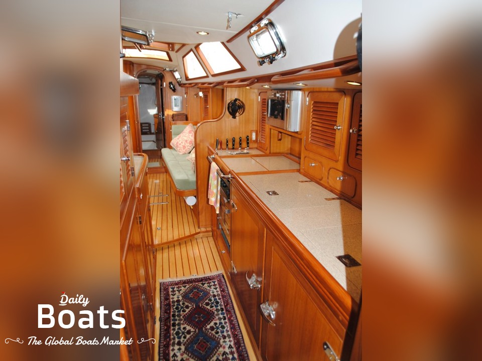 2008 Hylas 46 Center Cockpit Cutter for sale. View price, photos and ...