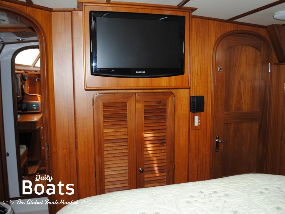 2008 Hylas 46 Center Cockpit Cutter for sale. View price, photos and ...