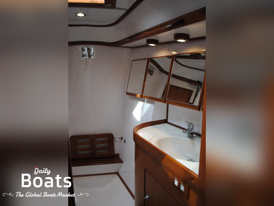 2008 Hylas 46 Center Cockpit Cutter for sale. View price, photos and ...