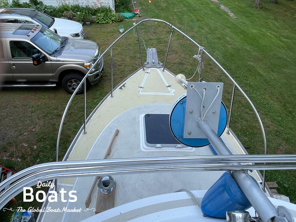 1986 Cape Dory Flybridge Cruiser for sale. View price, photos and Buy ...