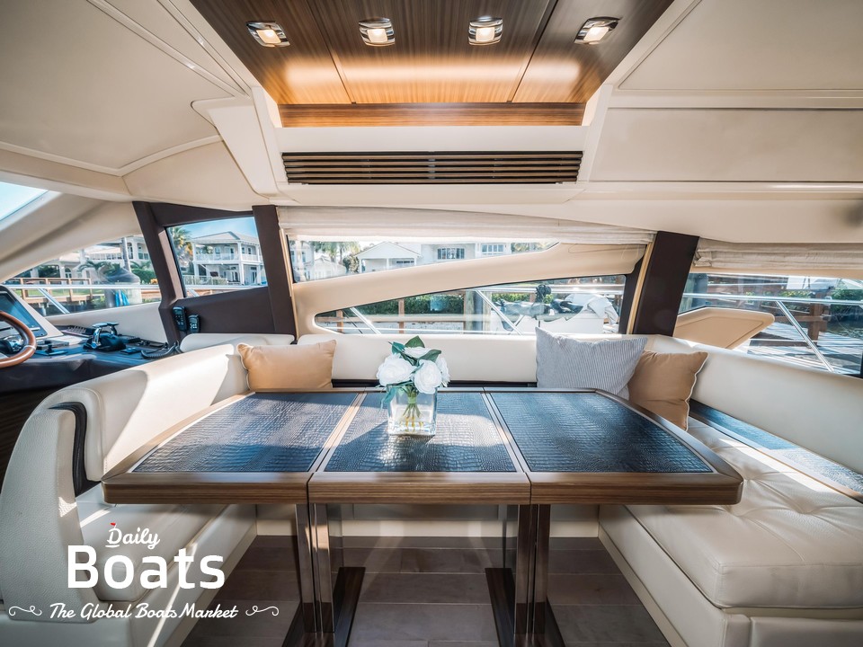 2015 Azimut Flybridge for sale. View price, photos and Buy 2015 Azimut ...
