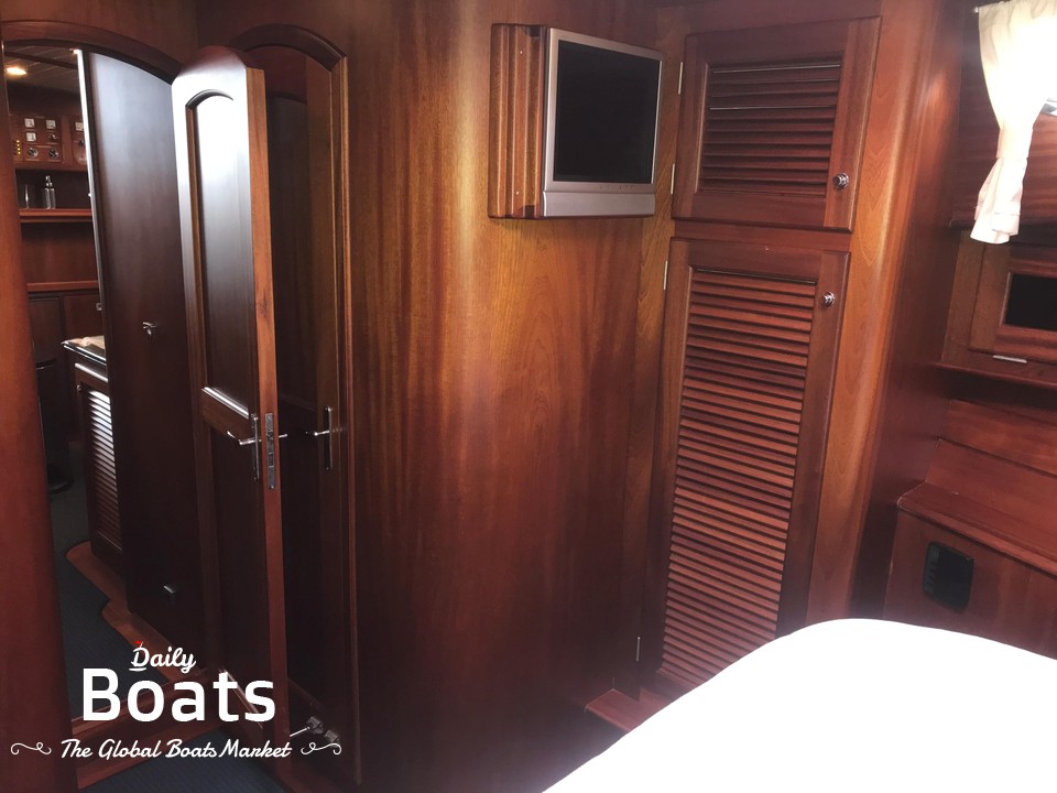 2005 Vicem 52 Flybridge for sale. View price, photos and Buy 2005 Vicem ...