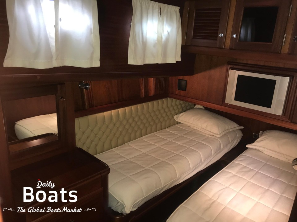 2005 Vicem 52 Flybridge for sale. View price, photos and Buy 2005 Vicem ...