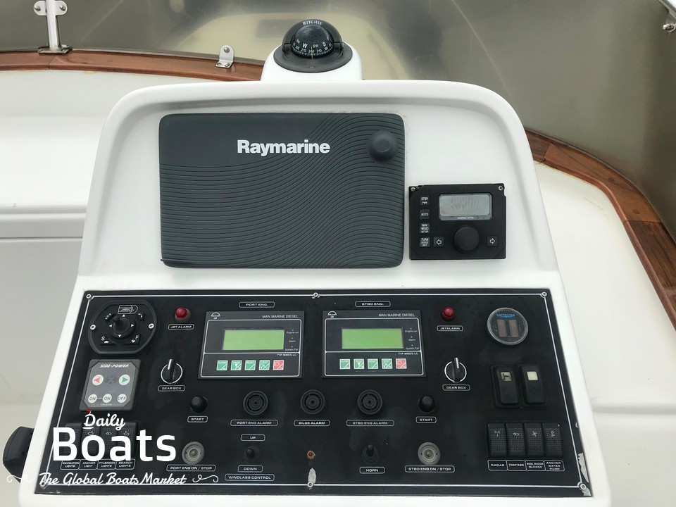 2005 Vicem 52 Flybridge for sale. View price, photos and Buy 2005 Vicem ...