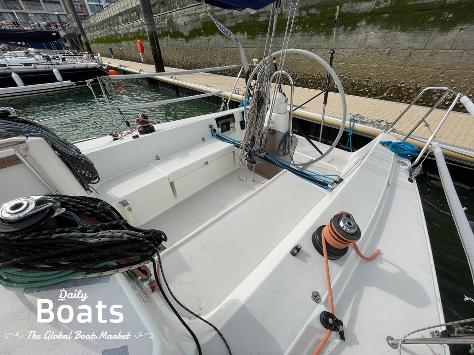 2002 J Boats J/109 for sale. View price, photos and Buy 2002 J Boats J ...