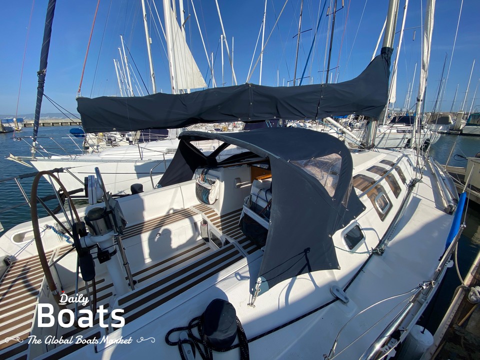 1989 Beneteau 35 S5 for sale. View price, photos and Buy 1989 Beneteau ...