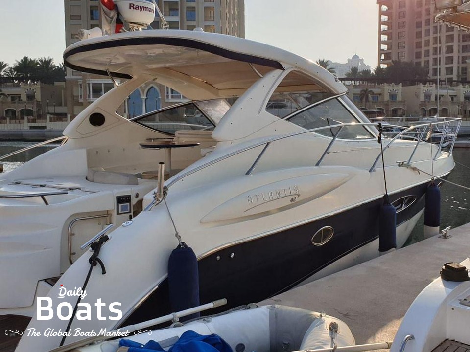 2009 Azimut Atlantis 42 for sale. View price, photos and Buy 2009 ...