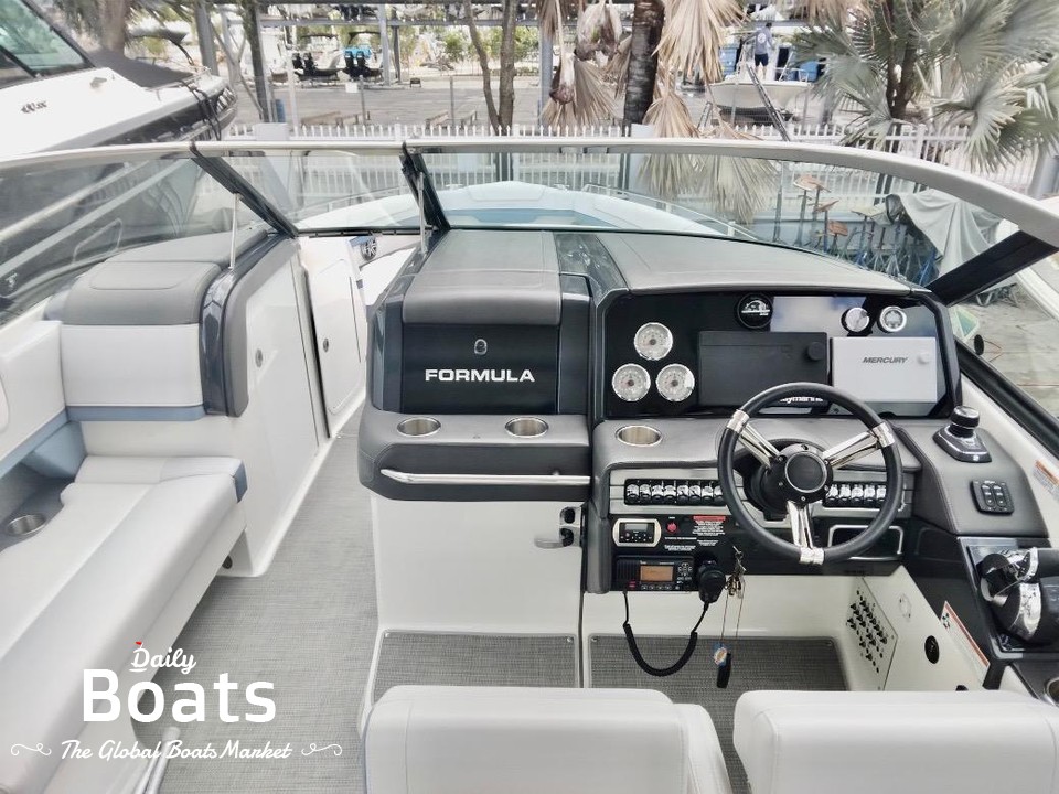 2019 Formula 330 Crossover Bowrider for sale. View price, photos and ...