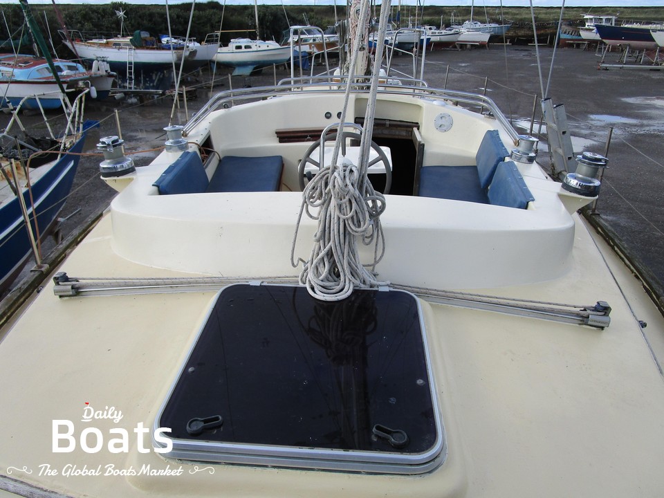 1988 Custom Sea Trader 41 for sale. View price, photos and Buy 1988 ...