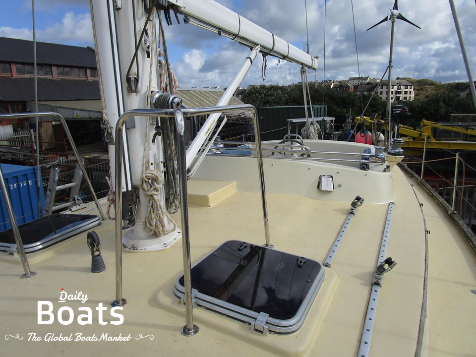 1988 Custom Sea Trader 41 for sale. View price, photos and Buy 1988 ...