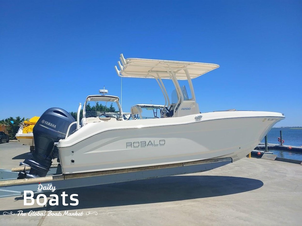 2017 Robalo R200Es for sale. View price, photos and Buy 2017 Robalo ...