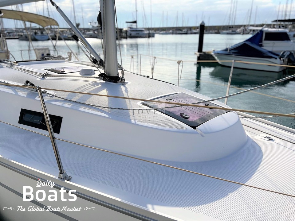 2012 Bavaria 32 Cruiser for sale. View price, photos and Buy 2012 ...