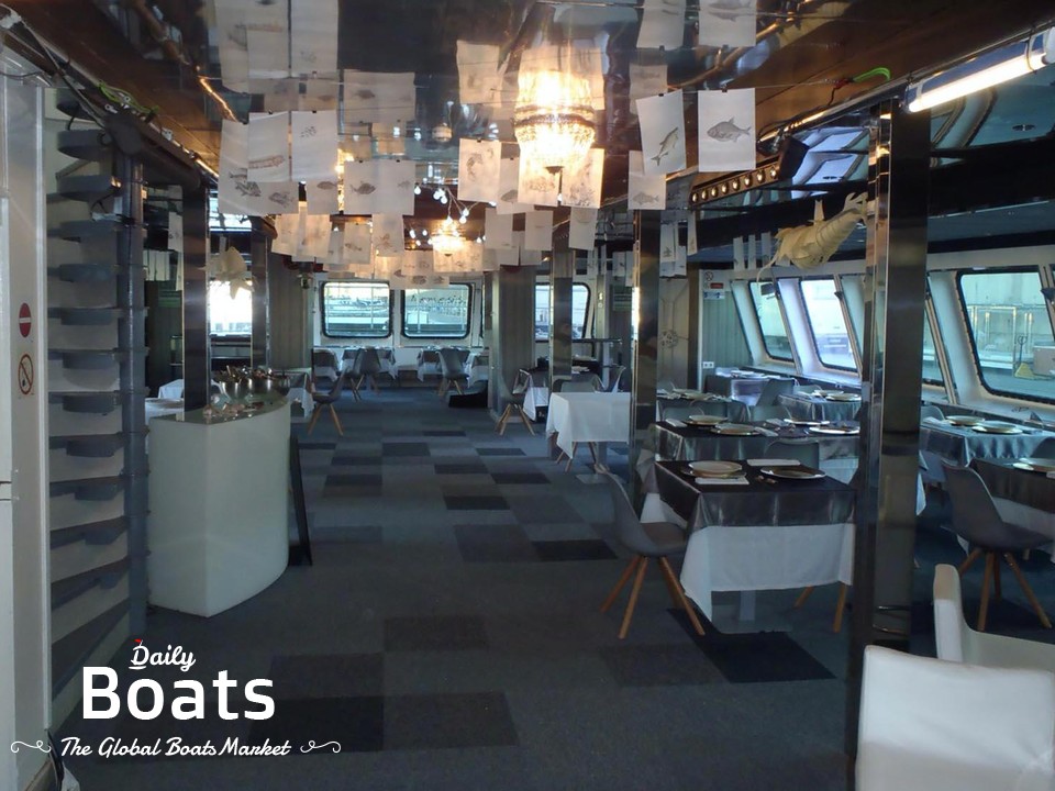 1992 Commercial Catamaran Boat Vip Club for sale. View price, photos ...