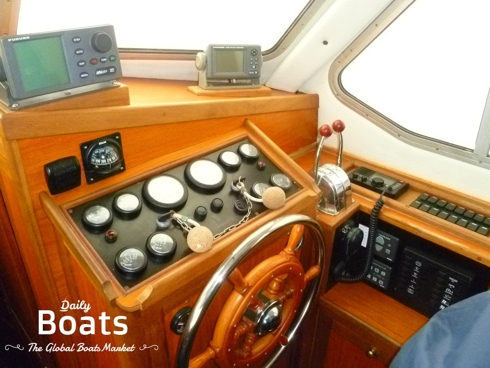 1988 Lochin 33 Sports Fisher for sale. View price, photos and Buy 1988 ...