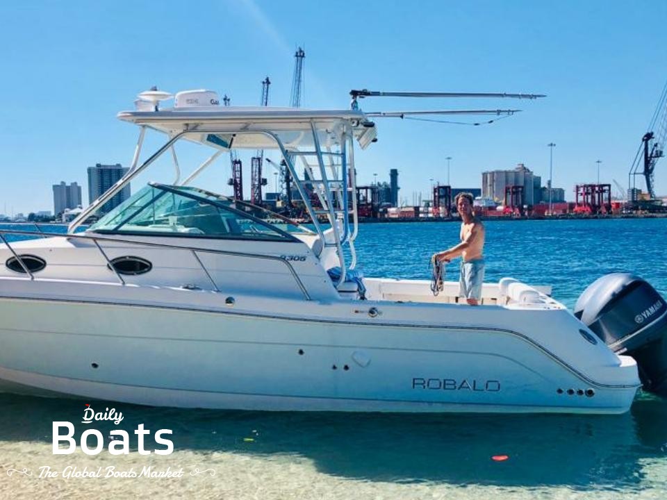 2015 Robalo R305 Walkaround for sale. View price, photos and Buy 2015 ...