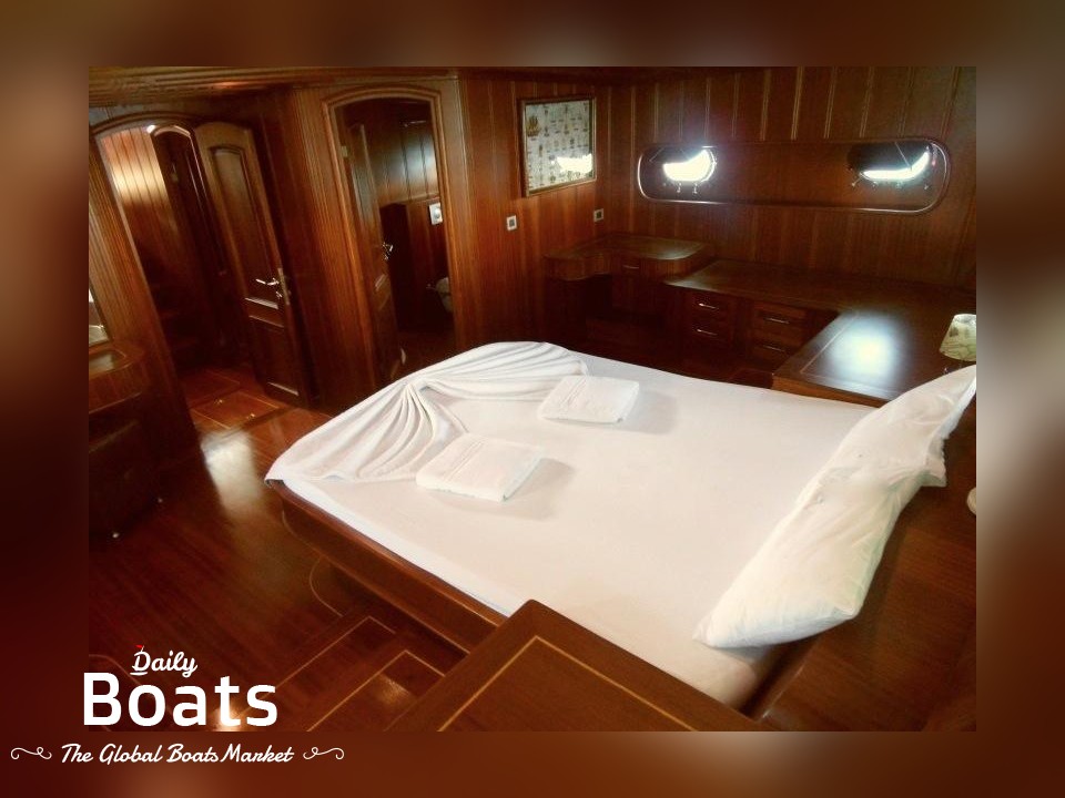 2010 Ketch 24M Laminated Mahogany for sale. View price, photos and Buy ...
