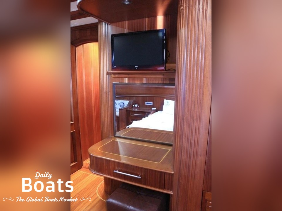 2010 Ketch 24M Laminated Mahogany for sale. View price, photos and Buy ...