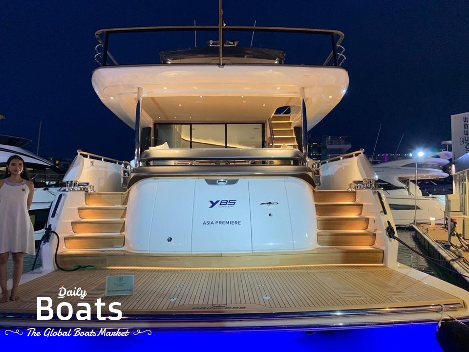 2019 Princess 85 My for sale. View price, photos and Buy 2019 Princess ...