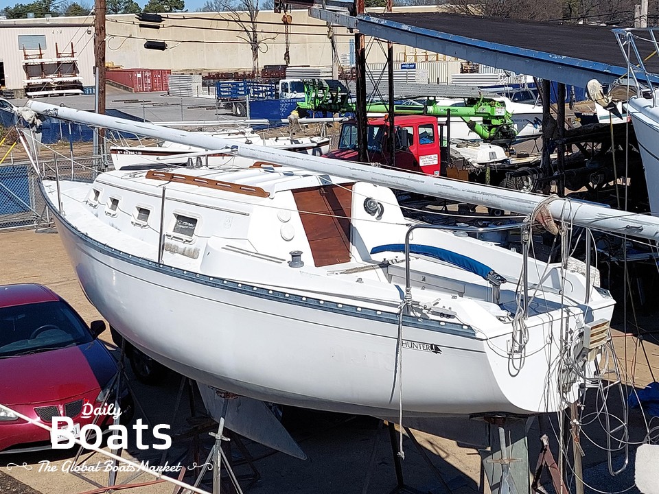 1982 Hunter 25 for sale. View price, photos and Buy 1982 Hunter 25 #328318