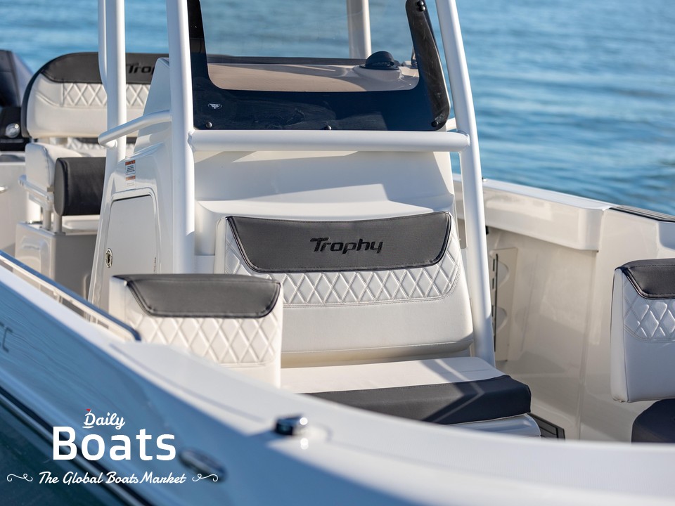 2022 Bayliner Trophy 24 Cc for sale. View price, photos and Buy 2022 ...