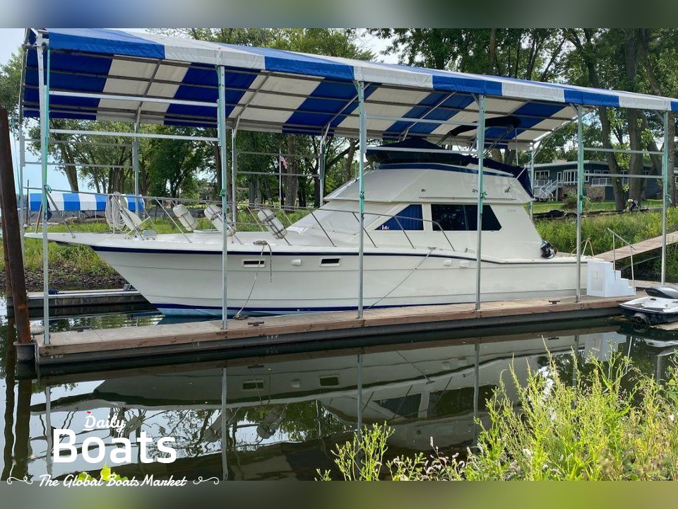 1986 Hatteras 36 Sedan for sale. View price, photos and Buy 1986 ...