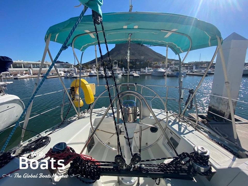 1987 J Boats J/37 for sale. View price, photos and Buy 1987 J Boats J ...