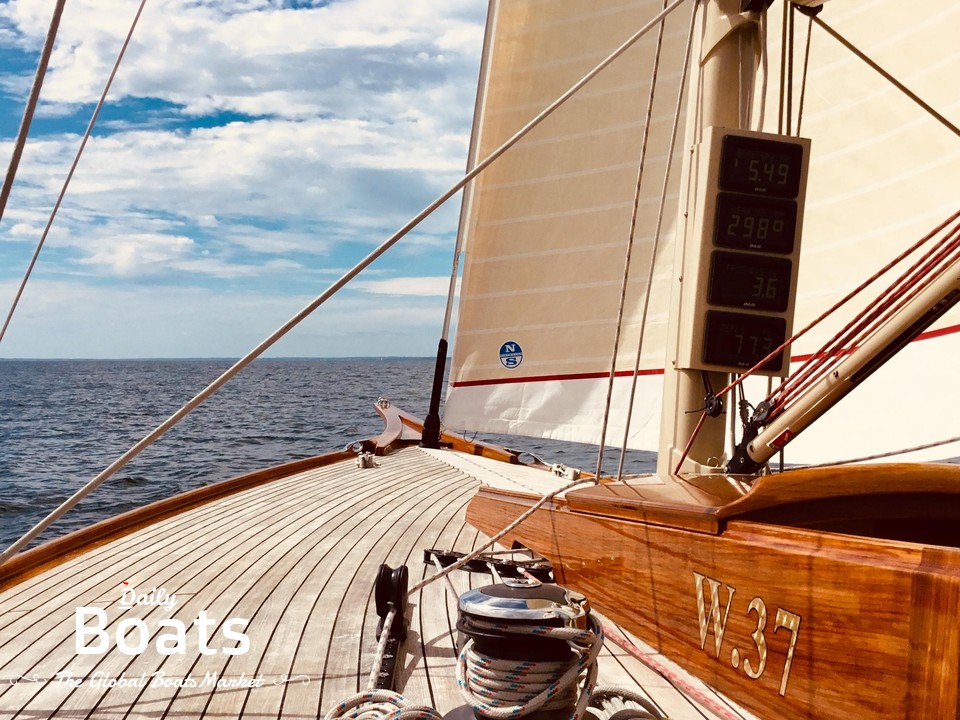 2010 W-Class W.37 for sale. View price, photos and Buy 2010 W-Class W ...