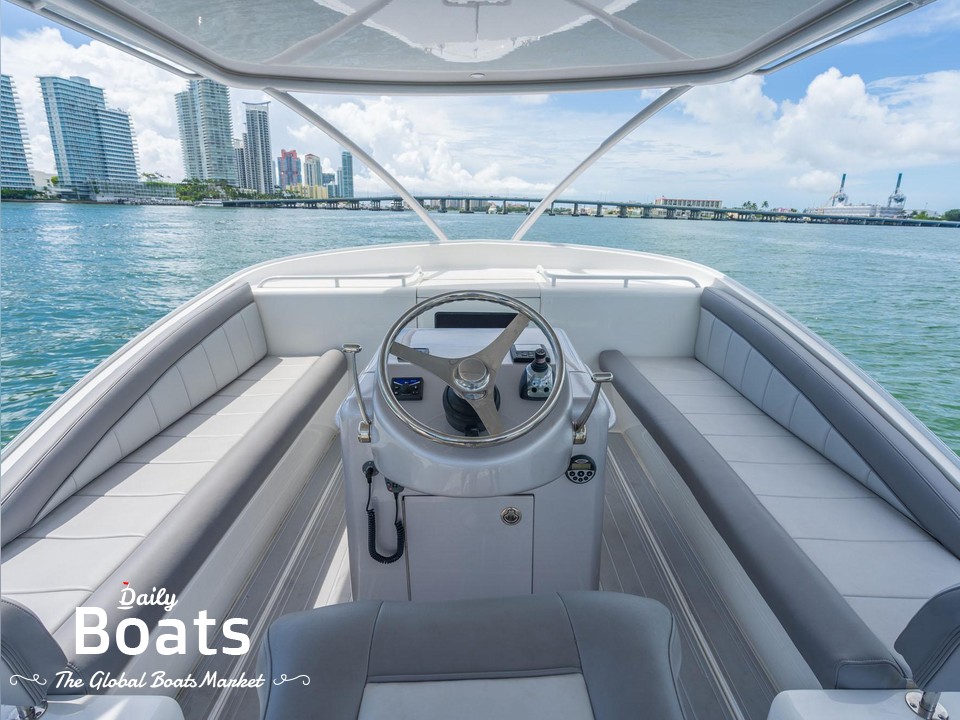 2010 Predator 35 Express for sale. View price, photos and Buy 2010 ...