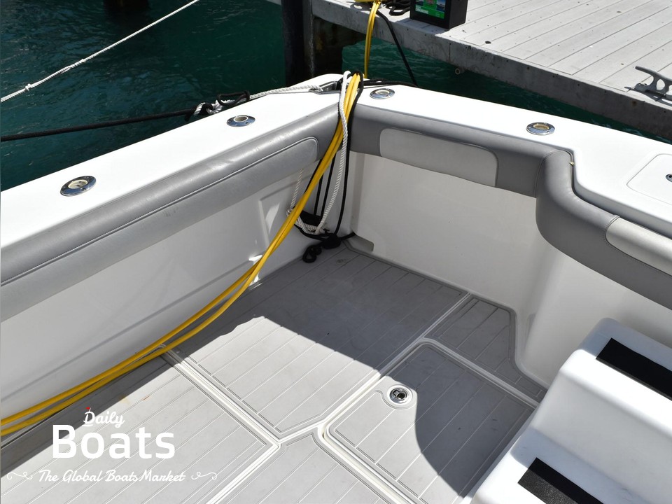 2010 Predator 35 Express for sale. View price, photos and Buy 2010 ...