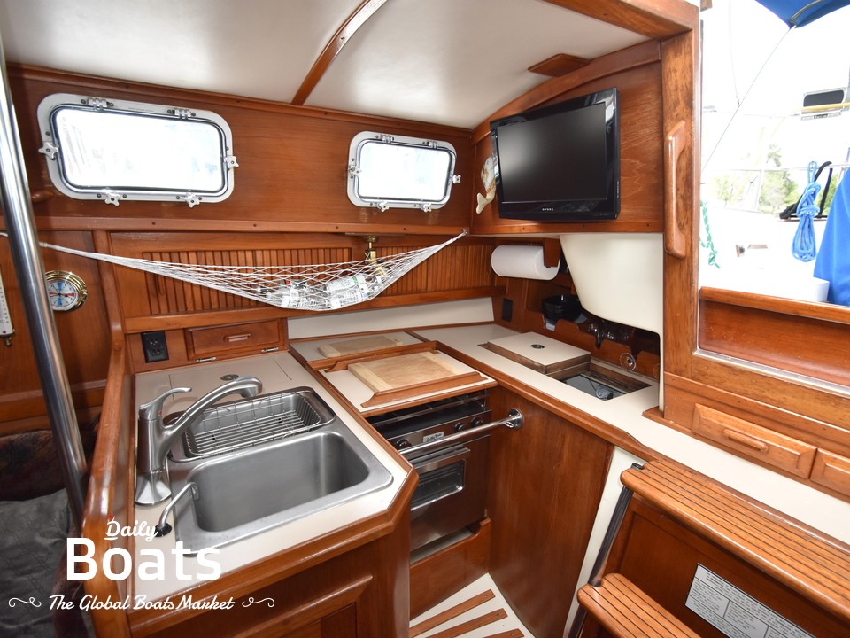 1985 Endeavour 35.5 for sale. View price, photos and Buy 1985 Endeavour ...