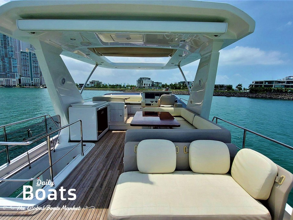 2016 Azimut 66 Flybridge for sale. View price, photos and Buy 2016 ...