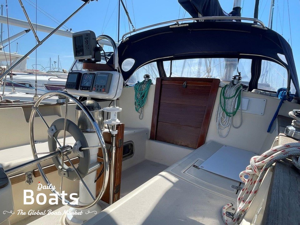 1992 Island Packet 29 for sale. View price, photos and Buy 1992 Island ...