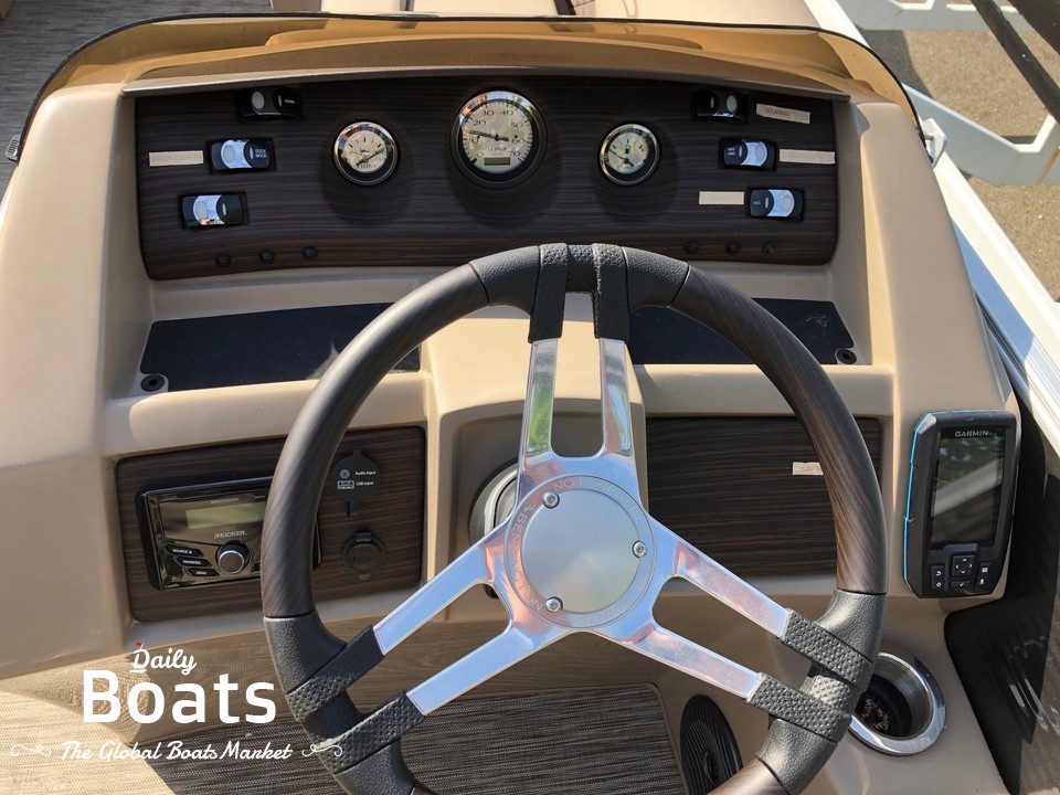2021 Bennington L 21 Quad Bench for sale. View price, photos and Buy ...