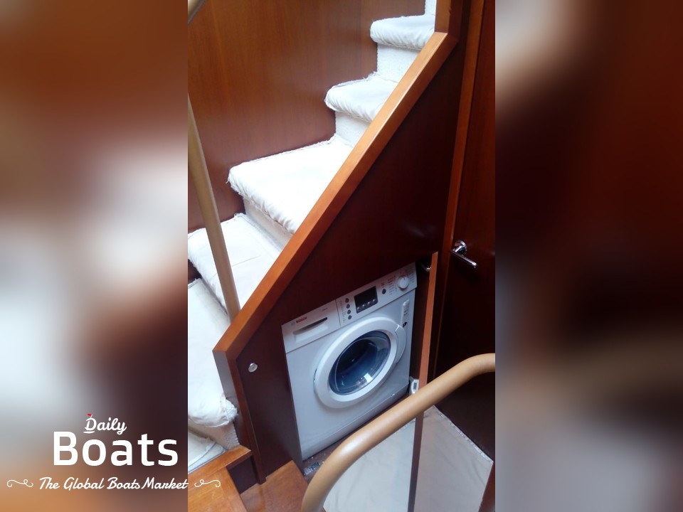 2010 Princess V62 for sale. View price, photos and Buy 2010 Princess ...