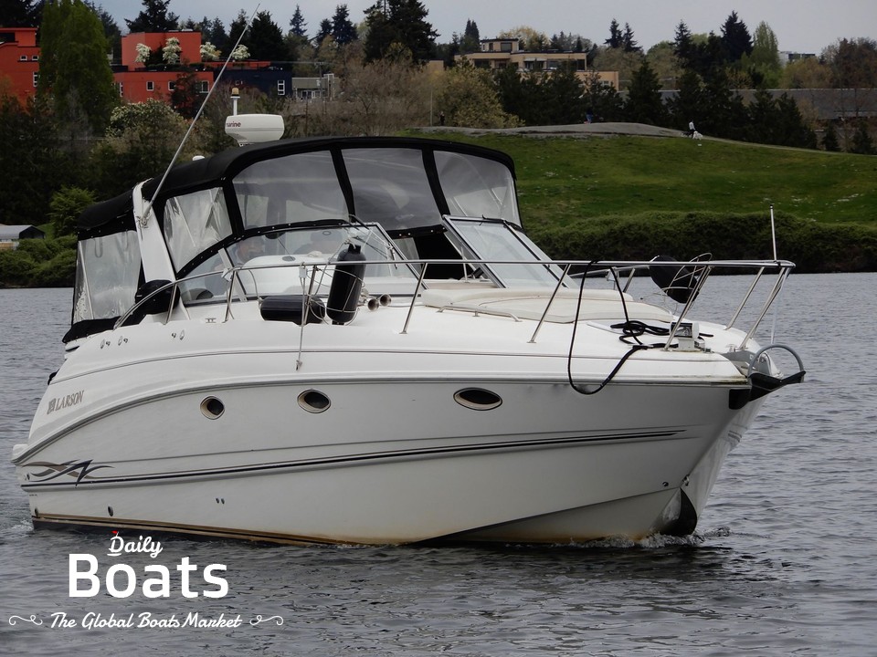 Larson 330 cabrio mc for sale - Daily Boats