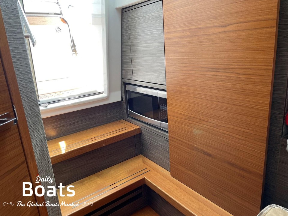 2019 Tiara Yachts 38 Ls for sale. View price, photos and Buy 2019 Tiara ...