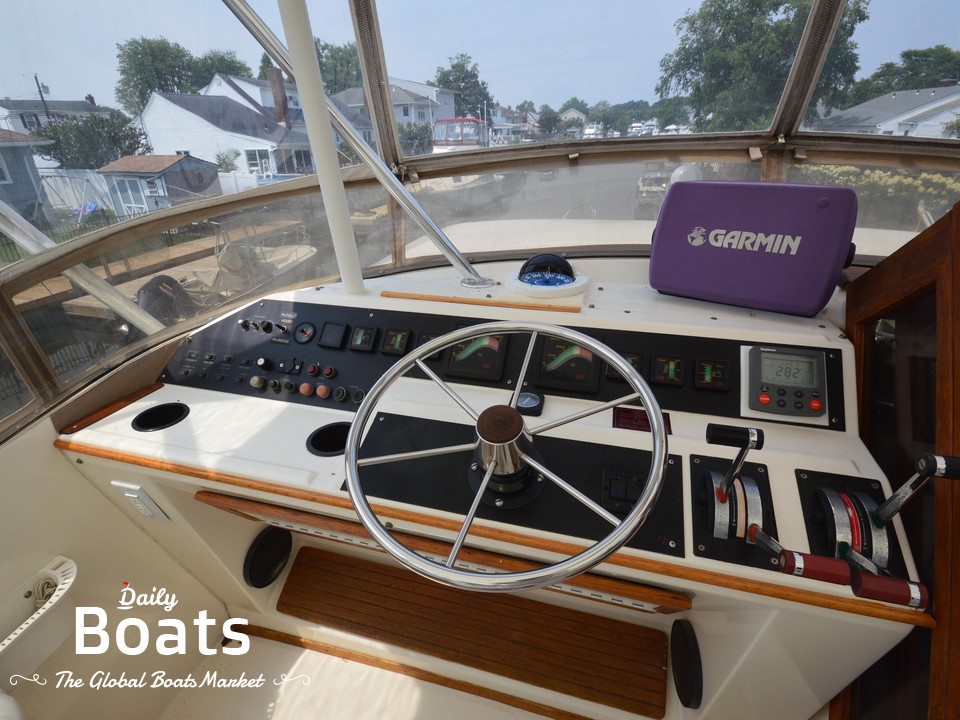 1986 Bayliner 4550 Pilothouse My for sale. View price, photos and Buy ...