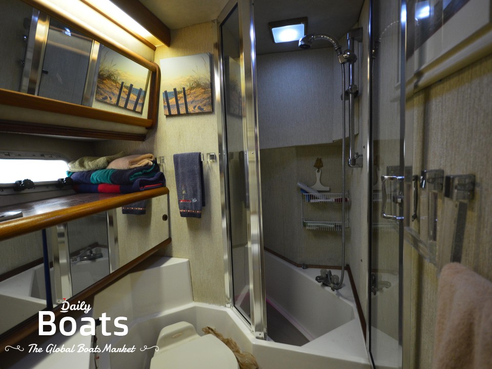 1986 Bayliner 4550 Pilothouse My for sale. View price, photos and Buy ...