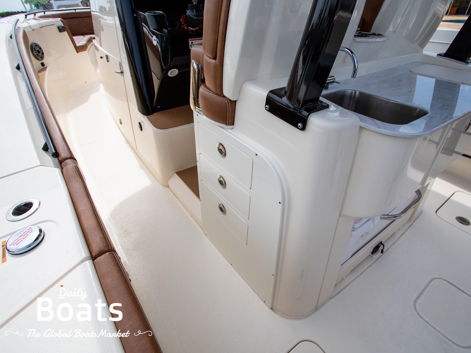 2022 Scout 330 Lxf for sale. View price, photos and Buy 2022 Scout 330 ...