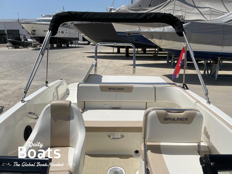 2018 Bayliner Vr5 for sale. View price, photos and Buy 2018 Bayliner ...