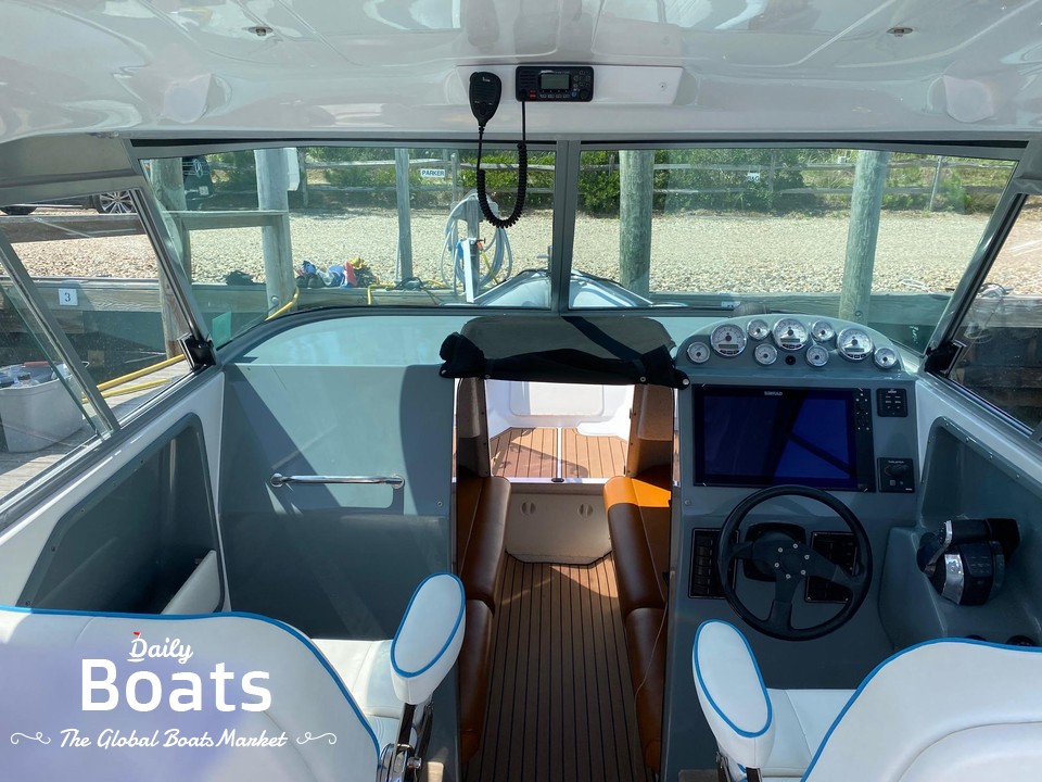 2004 Protector Targa 28 for sale. View price, photos and Buy 2004 ...