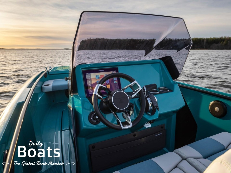 2022 Axopar 22 T-Top Jobe Revolve for sale. View price, photos and Buy ...