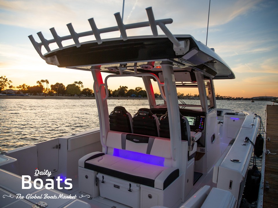 2022 Robalo R360 Center Console for sale. View price, photos and Buy ...