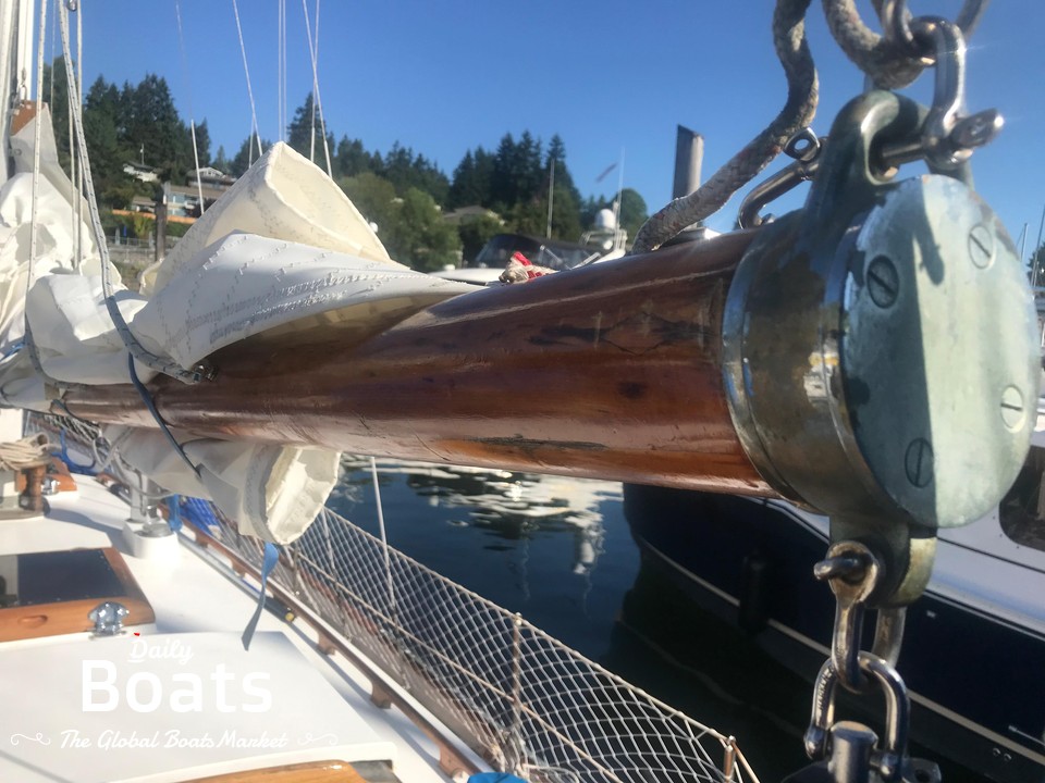 1976 Cheoy Lee Clipper 33 for sale. View price, photos and Buy 1976 ...