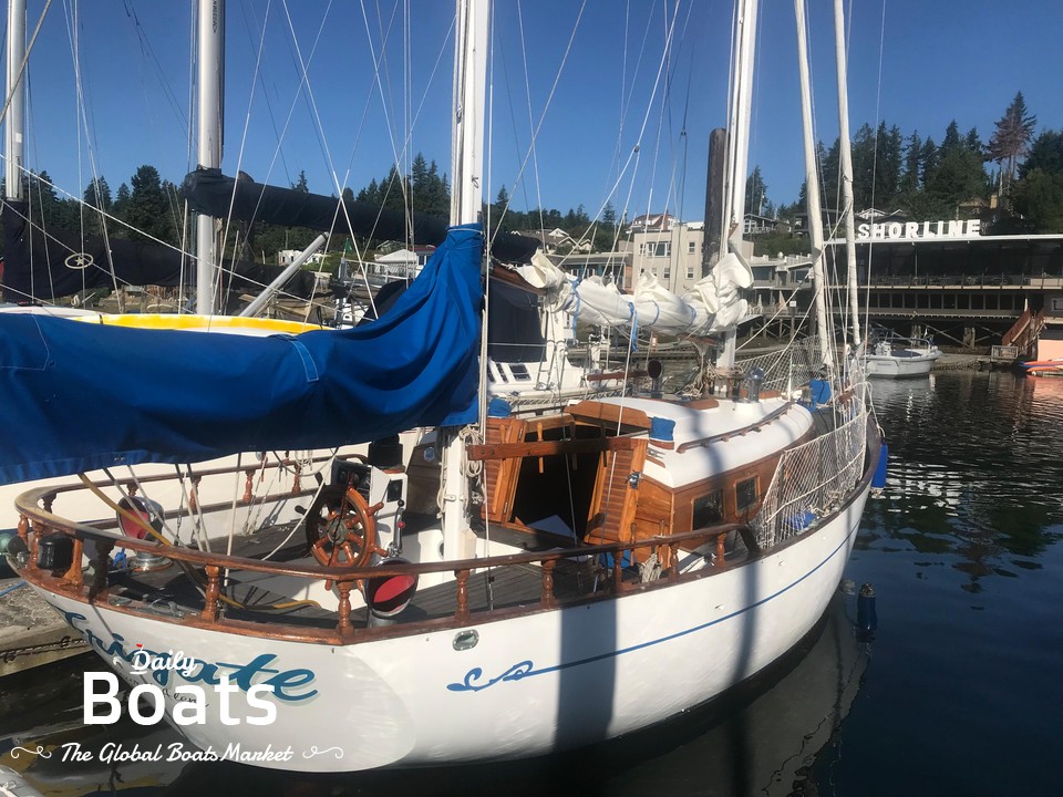 1976 Cheoy Lee Clipper 33 for sale. View price, photos and Buy 1976 ...