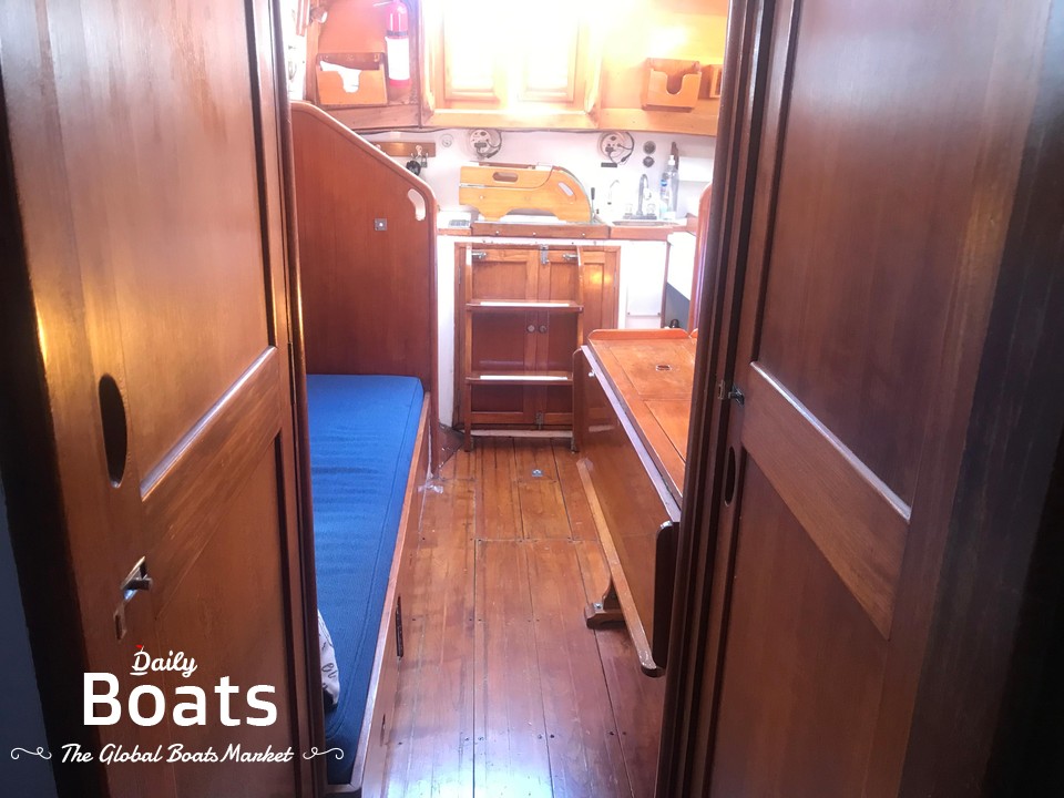 1976 Cheoy Lee Clipper 33 for sale. View price, photos and Buy 1976 ...