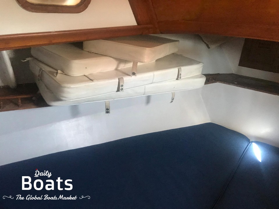 1976 Cheoy Lee Clipper 33 for sale. View price, photos and Buy 1976 ...