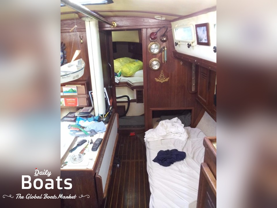 1981 Mariner 38 for sale. View price, photos and Buy 1981 Mariner 38 ...