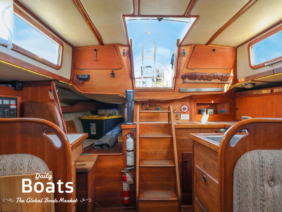 1982 Sabre 38 Mark 1 for sale. View price, photos and Buy 1982 Sabre 38 ...